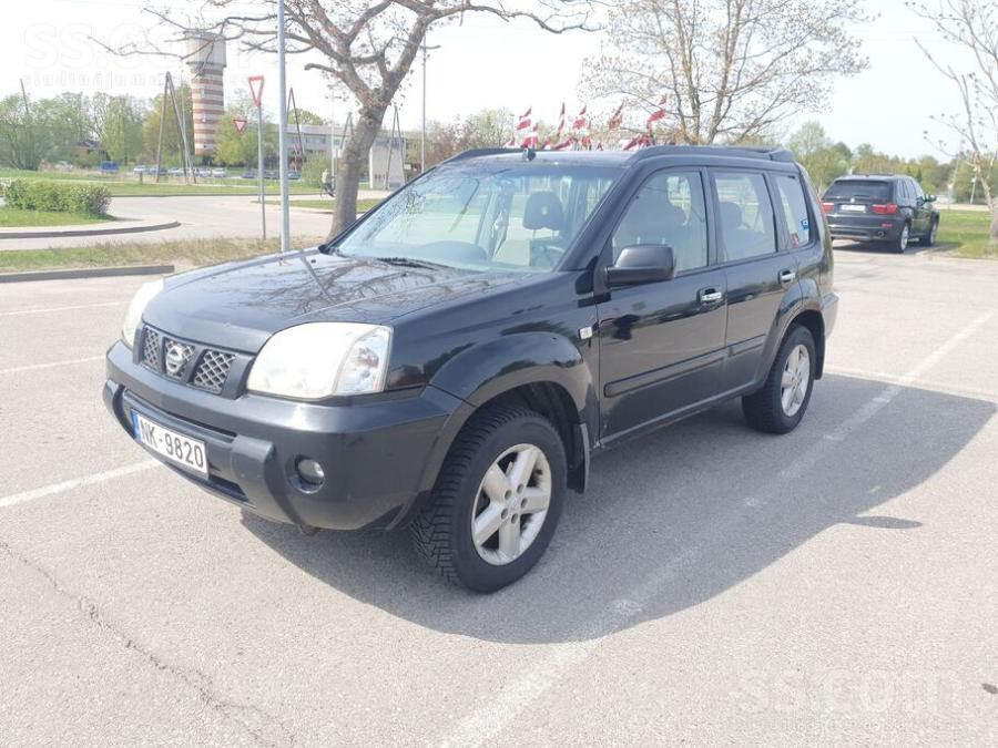 Black Nissan X-Trail 2005 in Riga, with an engine capacity of 2.20 L and mileage of 273 thousand km for 4500 €, photo 1 on AUTOMOTO.COM.LV
