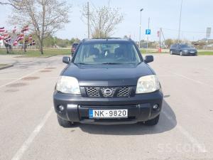 Black Nissan X-Trail 2005 in Riga, with an engine capacity of 2.20 L and mileage of 273 thousand km for 4500 €, photo 7 on AUTOMOTO.COM.LV