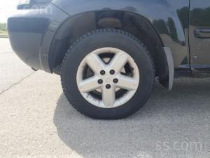 Black Nissan X-Trail 2005 in Riga, with an engine capacity of 2.20 L and mileage of 273 thousand km for 4500 €, photo 9 on AUTOMOTO.COM.LV