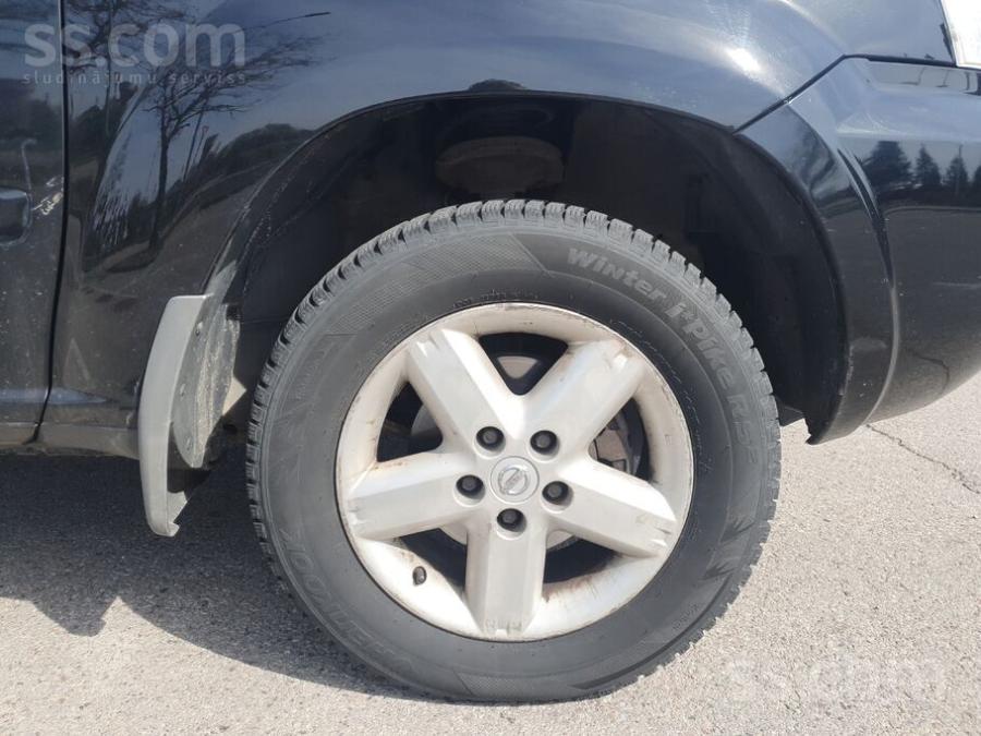 Black Nissan X-Trail 2005 in Riga, with an engine capacity of 2.20 L and mileage of 273 thousand km for 4500 €, photo 12 on AUTOMOTO.COM.LV