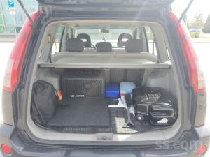 Black Nissan X-Trail 2005 in Riga, with an engine capacity of 2.20 L and mileage of 273 thousand km for 4500 €, photo 14 on AUTOMOTO.COM.LV