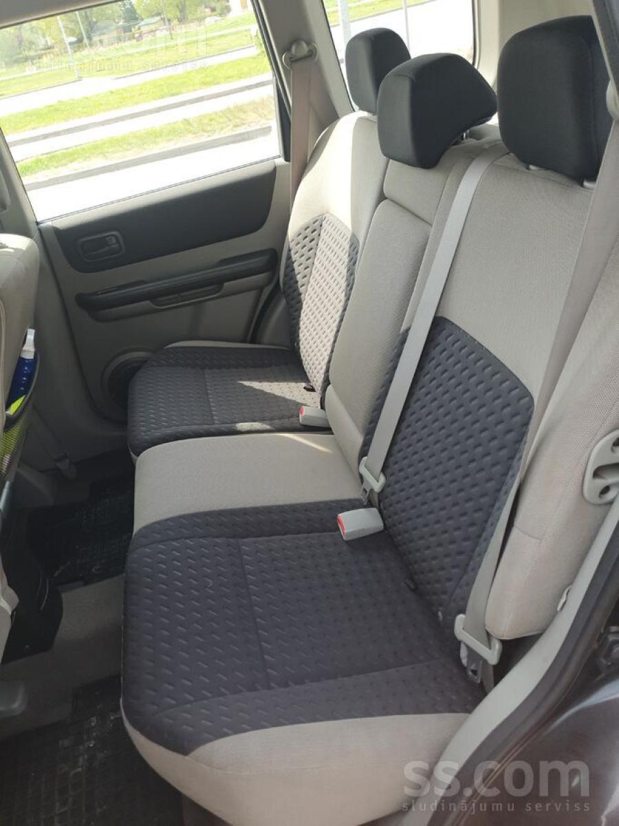 Black Nissan X-Trail 2005 in Riga, with an engine capacity of 2.20 L and mileage of 273 thousand km for 4500 €, photo 19 on AUTOMOTO.COM.LV