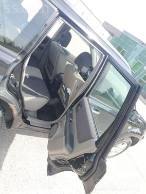 Black Nissan X-Trail 2005 in Riga, with an engine capacity of 2.20 L and mileage of 273 thousand km for 4500 €, photo 26 on AUTOMOTO.COM.LV
