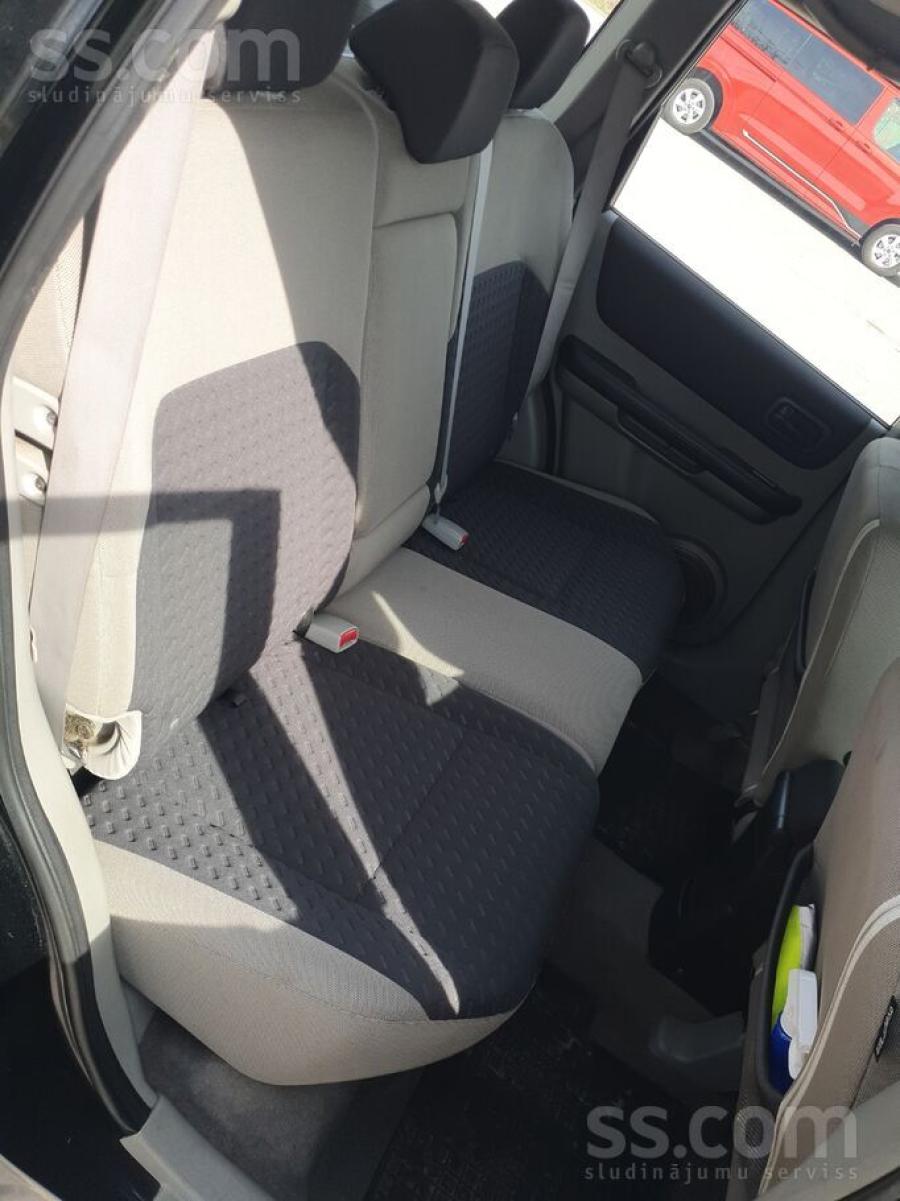 Black Nissan X-Trail 2005 in Riga, with an engine capacity of 2.20 L and mileage of 273 thousand km for 4500 €, photo 27 on AUTOMOTO.COM.LV