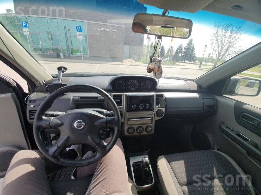 Black Nissan X-Trail 2005 in Riga, with an engine capacity of 2.20 L and mileage of 273 thousand km for 4500 €, photo 29 on AUTOMOTO.COM.LV