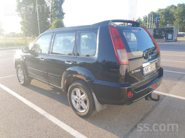 Melns Nissan X-Trail 2005 Rīga, ar dzinēja tilpumu 2.20 L un nobraukumu 276 tūkst. km par 3900 €, foto 3 vietnē AUTOMOTO.COM.LV