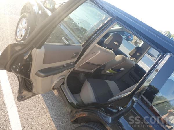 Melns Nissan X-Trail 2005 Rīga, ar dzinēja tilpumu 2.20 L un nobraukumu 276 tūkst. km par 3900 €, foto 7 vietnē AUTOMOTO.COM.LV