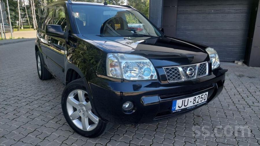 Black Nissan X-Trail 2005 in Riga, with an engine capacity of 2.20 L and mileage of 243 thousand km for 3500 €, photo 1 on AUTOMOTO.COM.LV