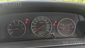 Black Nissan X-Trail 2005 in Riga, with an engine capacity of 2.20 L and mileage of 243 thousand km for 3500 €, photo 17 on AUTOMOTO.COM.LV