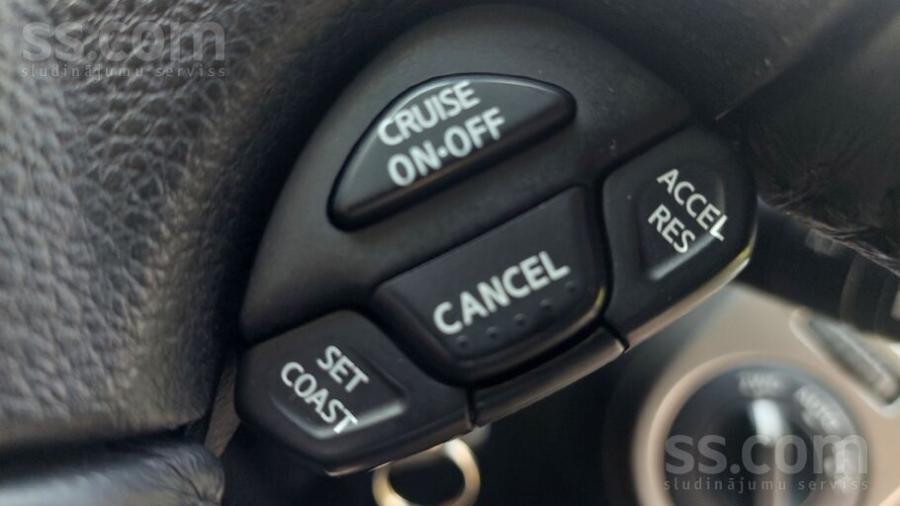 Black Nissan X-Trail 2005 in Riga, with an engine capacity of 2.20 L and mileage of 243 thousand km for 3500 €, photo 28 on AUTOMOTO.COM.LV