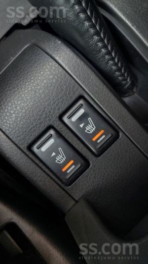Black Nissan X-Trail 2005 in Riga, with an engine capacity of 2.20 L and mileage of 243 thousand km for 3500 €, photo 29 on AUTOMOTO.COM.LV