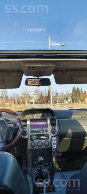 Black Nissan X-Trail 2005 in Riga, with an engine capacity of 2.20 L and mileage of 317 thousand km for 3800 €, photo 9 on AUTOMOTO.COM.LV