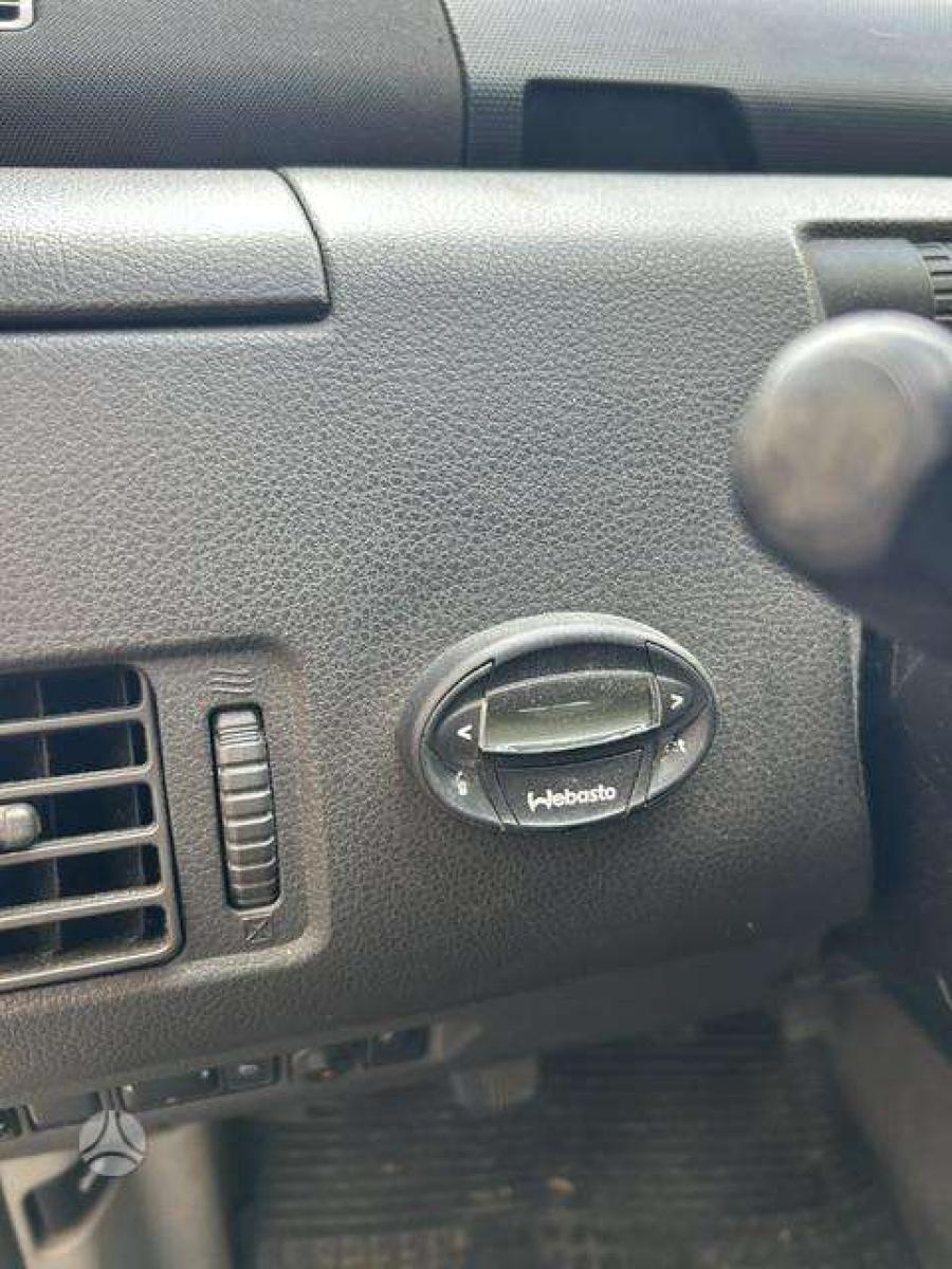 Black Nissan X-Trail 2005 in Vilnius, with an engine capacity of 2.18 L and mileage of 239 thousand km for 1300 €, photo 10 on AUTOMOTO.COM.LV