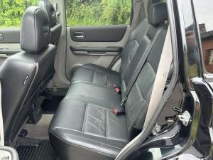 Black Nissan X-Trail 2005 in Ukmerge, with an engine capacity of 2.50 L and mileage of 247 thousand km for 1950 €, photo 10 on AUTOMOTO.COM.LV