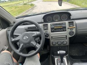 Black Nissan X-Trail 2005 in Ukmerge, with an engine capacity of 2.50 L and mileage of 247 thousand km for 1950 €, photo 11 on AUTOMOTO.COM.LV