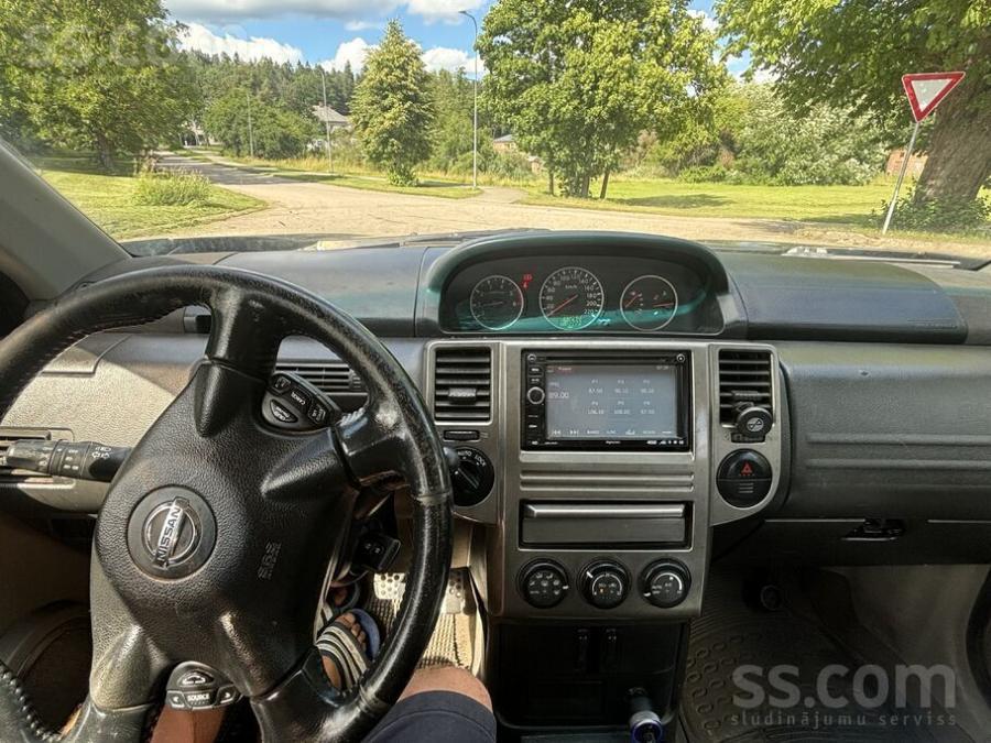Melns Nissan X-Trail 2005 Tukums, ar dzinēja tilpumu 2.20 L un nobraukumu 378 tūkst. km par 1400 €, foto 6 vietnē AUTOMOTO.COM.LV