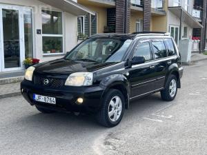 Melns Nissan X-Trail 2005 Rīga, ar dzinēja tilpumu 2.20 L un nobraukumu 350 tūkst. km par 2500 €, foto 3 vietnē AUTOMOTO.COM.LV