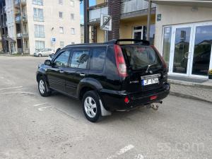 Melns Nissan X-Trail 2005 Rīga, ar dzinēja tilpumu 2.20 L un nobraukumu 350 tūkst. km par 2500 €, foto 6 vietnē AUTOMOTO.COM.LV