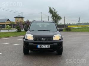 Melns Nissan X-Trail 2005 Rīga, ar dzinēja tilpumu 2.20 L un nobraukumu 273 tūkst. km par 2550 €, foto 3 vietnē AUTOMOTO.COM.LV