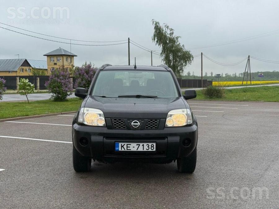 Melns Nissan X-Trail 2005 Rīga, ar dzinēja tilpumu 2.20 L un nobraukumu 273 tūkst. km par 2550 €, foto 3 vietnē AUTOMOTO.COM.LV