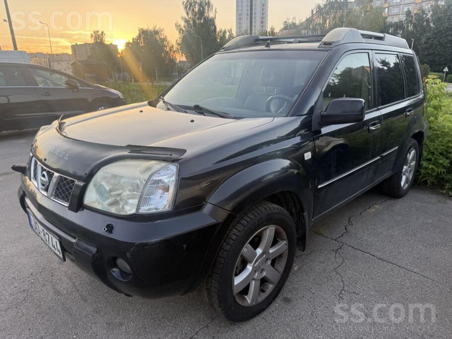 Melns Nissan X-Trail 2005 Rīga, ar dzinēja tilpumu 2.20 L un nobraukumu 396 tūkst. km par 1050 €, foto 3 vietnē AUTOMOTO.COM.LV