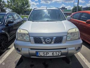 Melns Nissan X-Trail 2005 Viļņa, ar dzinēja tilpumu 2.18 L un nobraukumu 302 tūkst. km par 750 €, foto 3 vietnē AUTOMOTO.COM.LV