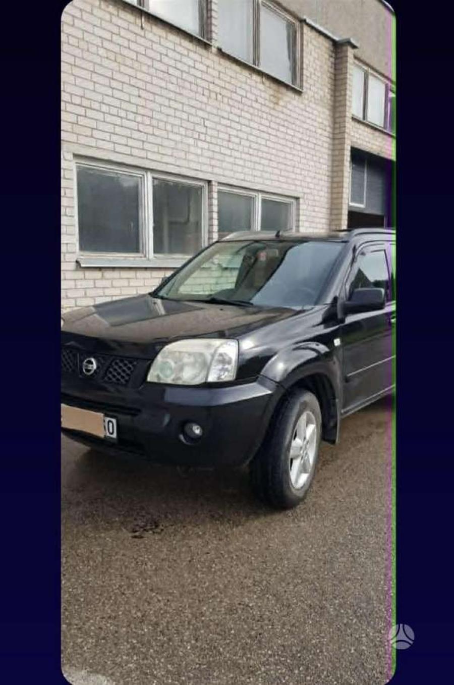 Black Nissan X-Trail 2005 in Anyksciai, with an engine capacity of 2.18 L and mileage of 273 thousand km for 1500 €, photo 3 on AUTOMOTO.COM.LV