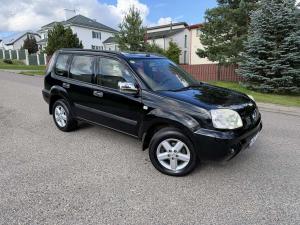 Black Nissan X-Trail 2005 in Vilnius, with an engine capacity of 2.18 L and mileage of 0 thousand km for 2200 €, photo 3 on AUTOMOTO.COM.LV