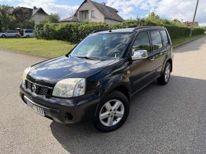 Black Nissan X-Trail 2005 in Vilnius, with an engine capacity of 2.18 L and mileage of 0 thousand km for 2200 €, photo 4 on AUTOMOTO.COM.LV