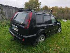 Melns Nissan X-Trail 2005 Rēzekne, ar dzinēja tilpumu 2.50 L un nobraukumu 324 tūkst. km par 750 €, foto 3 vietnē AUTOMOTO.COM.LV