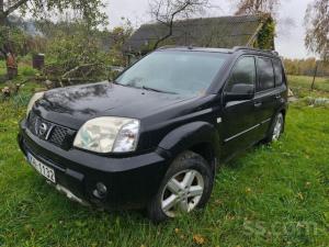 Melns Nissan X-Trail 2005 Rēzekne, ar dzinēja tilpumu 2.50 L un nobraukumu 324 tūkst. km par 750 €, foto 5 vietnē AUTOMOTO.COM.LV