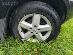 Melns Nissan X-Trail 2005 Rēzekne, ar dzinēja tilpumu 2.50 L un nobraukumu 324 tūkst. km par 750 €, foto 7 vietnē AUTOMOTO.COM.LV