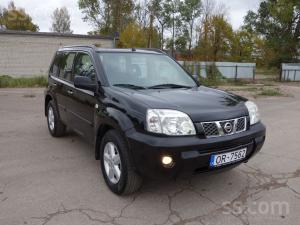 Черный Ниссан ИксТрейл 2005 в Рига, объемом двигателя 2.20 л и пробегом 297 тыс. км за 2650 €, фото  на AUTOMOTO.COM.LV