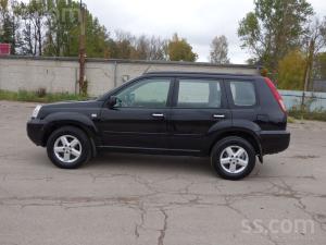 Черный Ниссан ИксТрейл 2005 в Рига, объемом двигателя 2.20 л и пробегом 297 тыс. км за 2650 €, фото 12 на AUTOMOTO.COM.LV