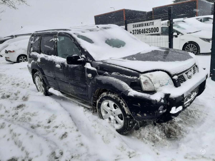 Melns Nissan X-Trail 2006 Kauņa, ar dzinēja tilpumu 2.00 L un nobraukumu 250 tūkst. km par 2300 €, foto 3 vietnē AUTOMOTO.COM.LV