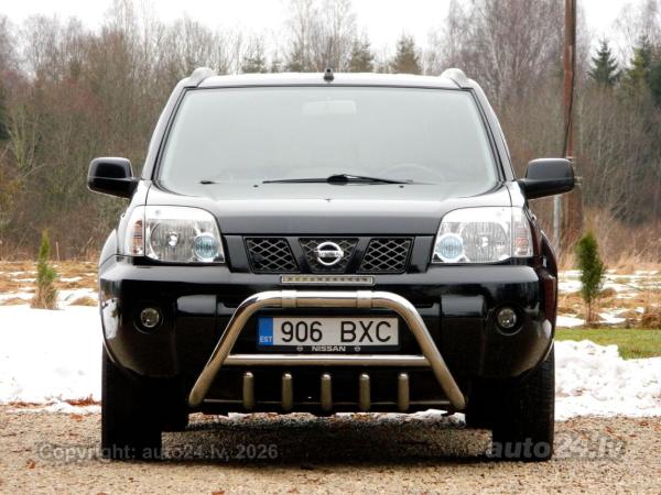 Black Nissan X-Trail 2006 in Viljandi, with an engine capacity of 2.20 L and mileage of 224 thousand km for 2990 €, photo 2 on AUTOMOTO.COM.LV