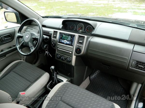 Black Nissan X-Trail 2006 in Viljandi, with an engine capacity of 2.20 L and mileage of 224 thousand km for 2990 €, photo 11 on AUTOMOTO.COM.LV