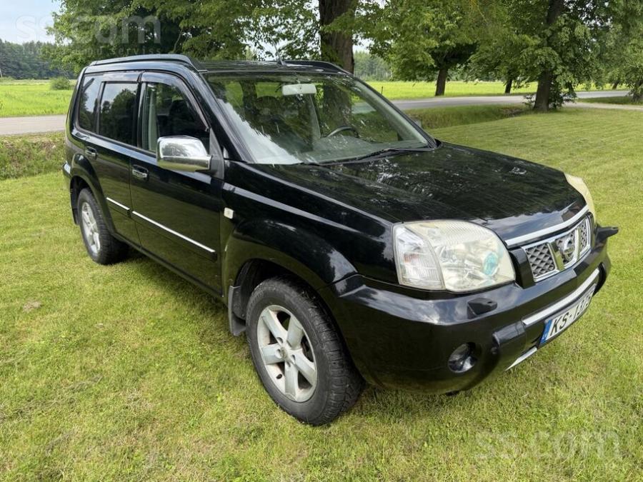 Black Nissan X-Trail 2006 in Riga, with an engine capacity of 2.20 L and mileage of 294 thousand km for 1650 €, photo 1 on AUTOMOTO.COM.LV