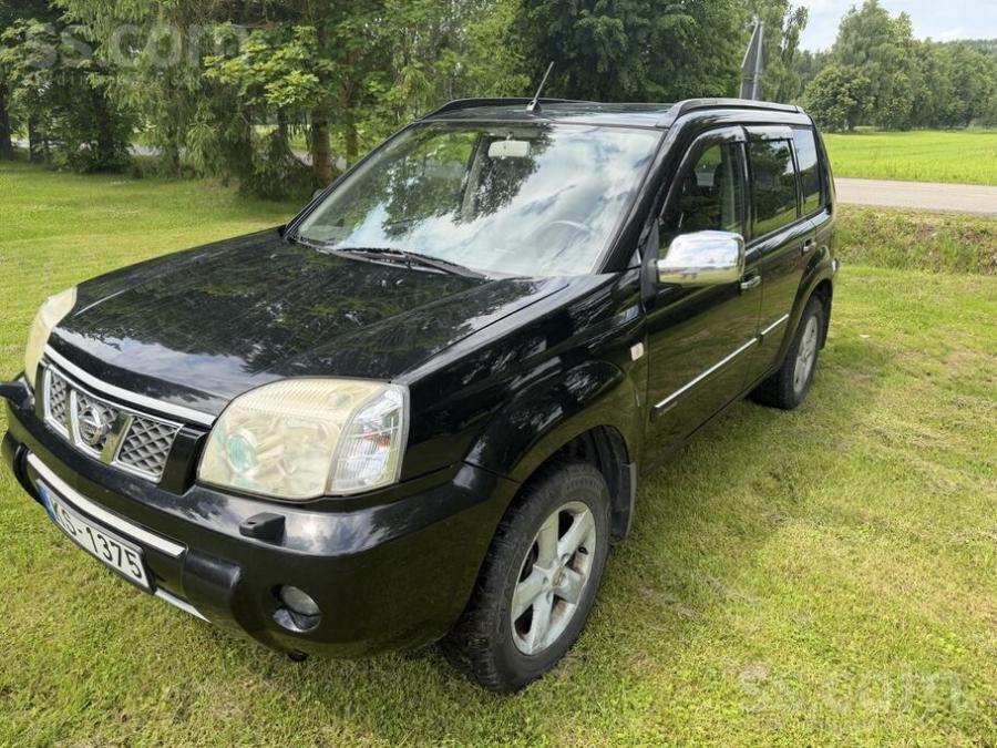 Black Nissan X-Trail 2006 in Riga, with an engine capacity of 2.20 L and mileage of 294 thousand km for 1650 €, photo 3 on AUTOMOTO.COM.LV