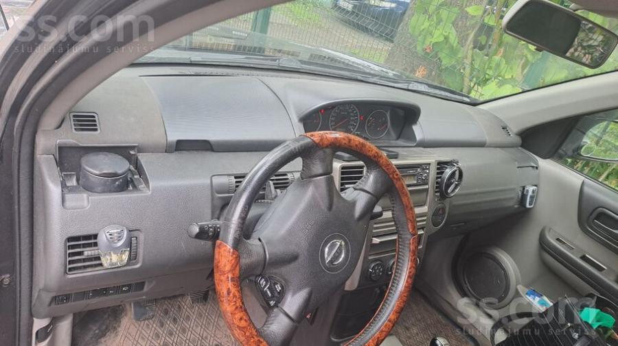Melns Nissan X-Trail 2006 Rīga, ar dzinēja tilpumu 2.20 L un nobraukumu 276 tūkst. km par 1200 €, foto 5 vietnē AUTOMOTO.COM.LV