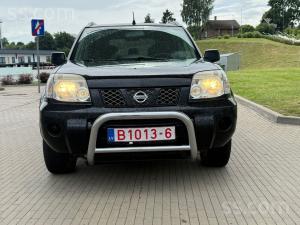 Black Nissan X-Trail 2006 in Rezekne, with an engine capacity of 2.20 L and mileage of 366 thousand km for 1400 €, photo  on AUTOMOTO.COM.LV