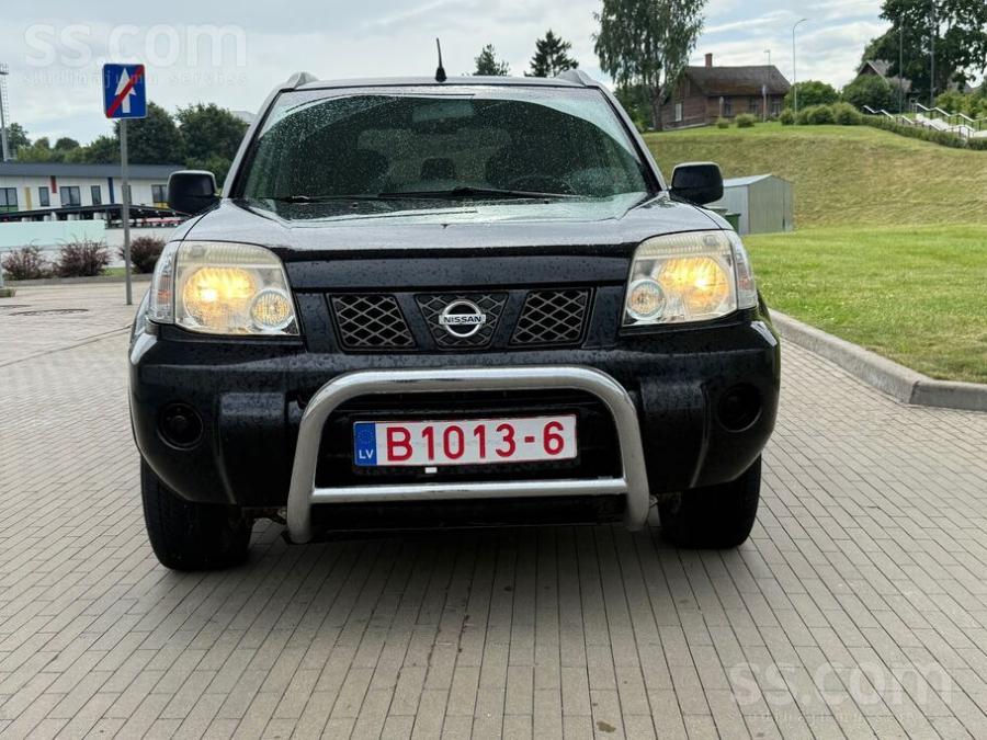 Melns Nissan X-Trail 2006 Rēzekne, ar dzinēja tilpumu 2.20 L un nobraukumu 366 tūkst. km par 1400 €, foto 1 vietnē AUTOMOTO.COM.LV