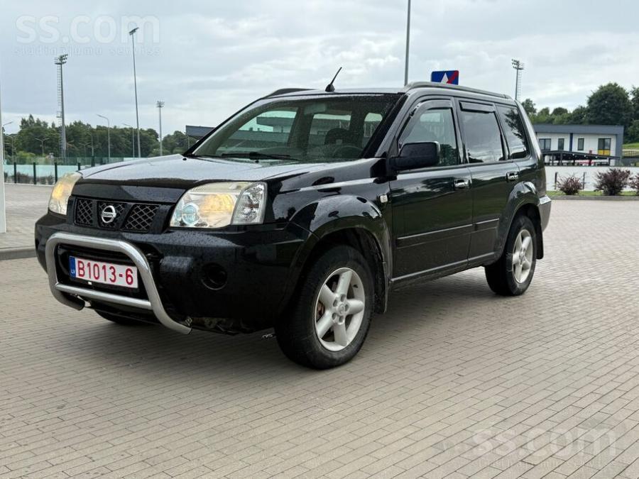 Melns Nissan X-Trail 2006 Rēzekne, ar dzinēja tilpumu 2.20 L un nobraukumu 366 tūkst. km par 1400 €, foto 3 vietnē AUTOMOTO.COM.LV