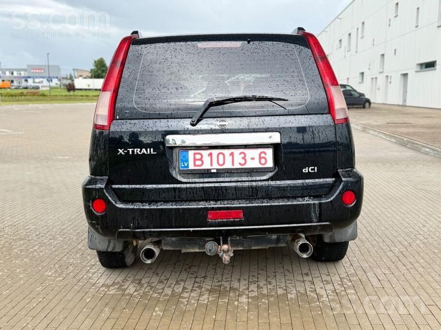 Melns Nissan X-Trail 2006 Rēzekne, ar dzinēja tilpumu 2.20 L un nobraukumu 366 tūkst. km par 1400 €, foto 6 vietnē AUTOMOTO.COM.LV