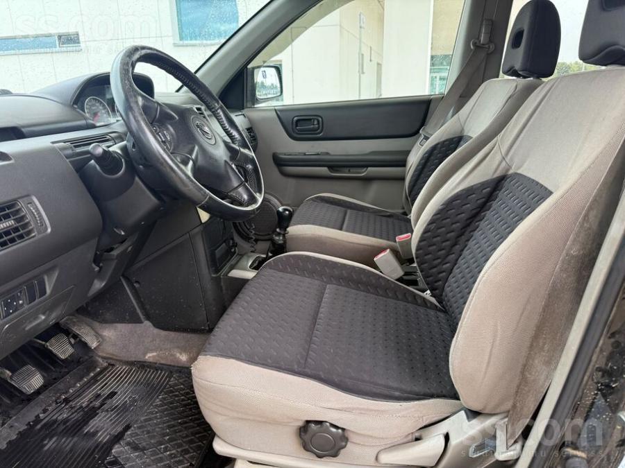 Melns Nissan X-Trail 2006 Rēzekne, ar dzinēja tilpumu 2.20 L un nobraukumu 366 tūkst. km par 1400 €, foto 10 vietnē AUTOMOTO.COM.LV