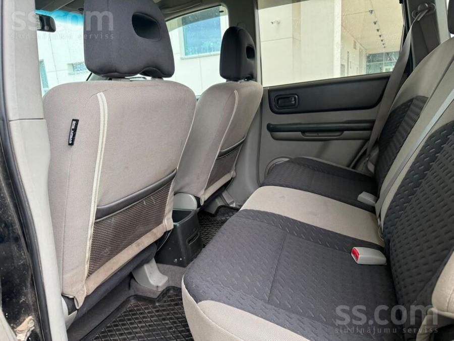 Melns Nissan X-Trail 2006 Rēzekne, ar dzinēja tilpumu 2.20 L un nobraukumu 366 tūkst. km par 1400 €, foto 13 vietnē AUTOMOTO.COM.LV