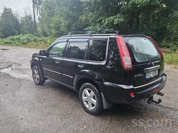 Black Nissan X-Trail 2006 in Liepaja, with an engine capacity of 2.20 L and mileage of 267 thousand km for 1700 €, photo 5 on AUTOMOTO.COM.LV