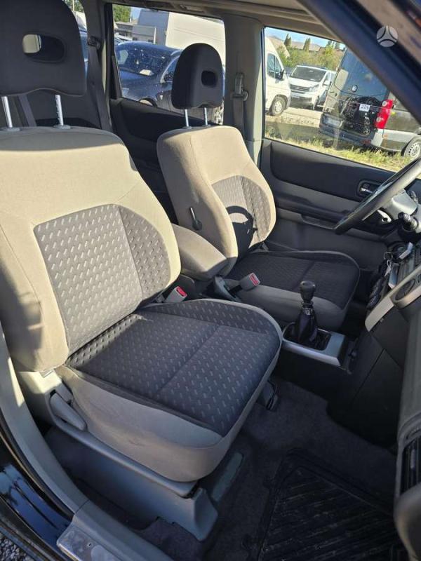 Nissan X-Trail 2006 TauragÄ vietnÄ Melns Nissan X-Trail 2006 TauragÄ, ar dzinÄja tilpumu 2.18 L un nobraukumu 265 tÅ«kst. km par 2500 ā¬, foto 11 vietnÄ AUTOMOTO.COM.LV