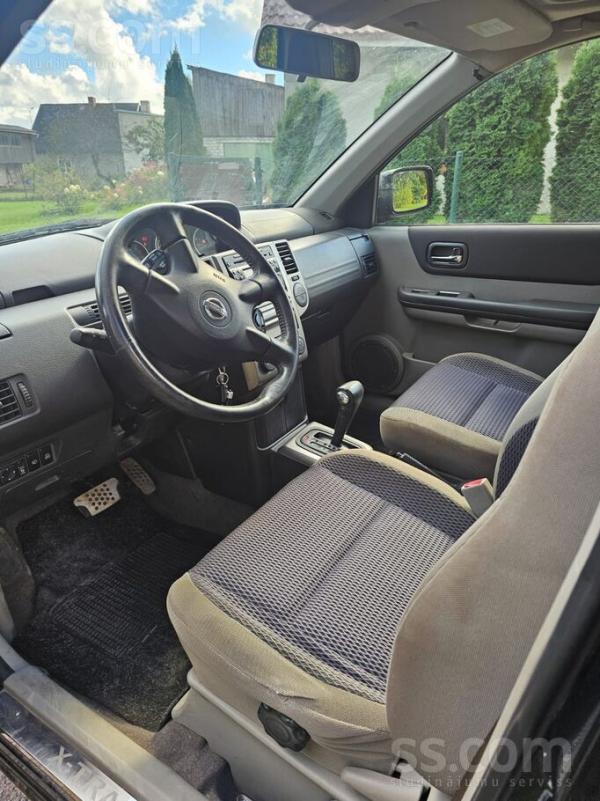Black Nissan X-Trail 2006 in Riga, with an engine capacity of 2.50 L and mileage of 144 thousand km for 2200 €, photo 7 on AUTOMOTO.COM.LV