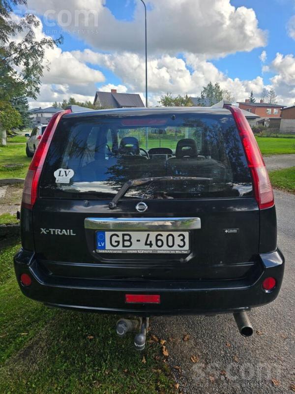 Black Nissan X-Trail 2006 in Riga, with an engine capacity of 2.50 L and mileage of 144 thousand km for 2200 €, photo 8 on AUTOMOTO.COM.LV